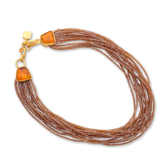 Bonhams Cornette de Saint Cyr : CHANEL Prototype, circa 1990. Collier multi rangs ocre.