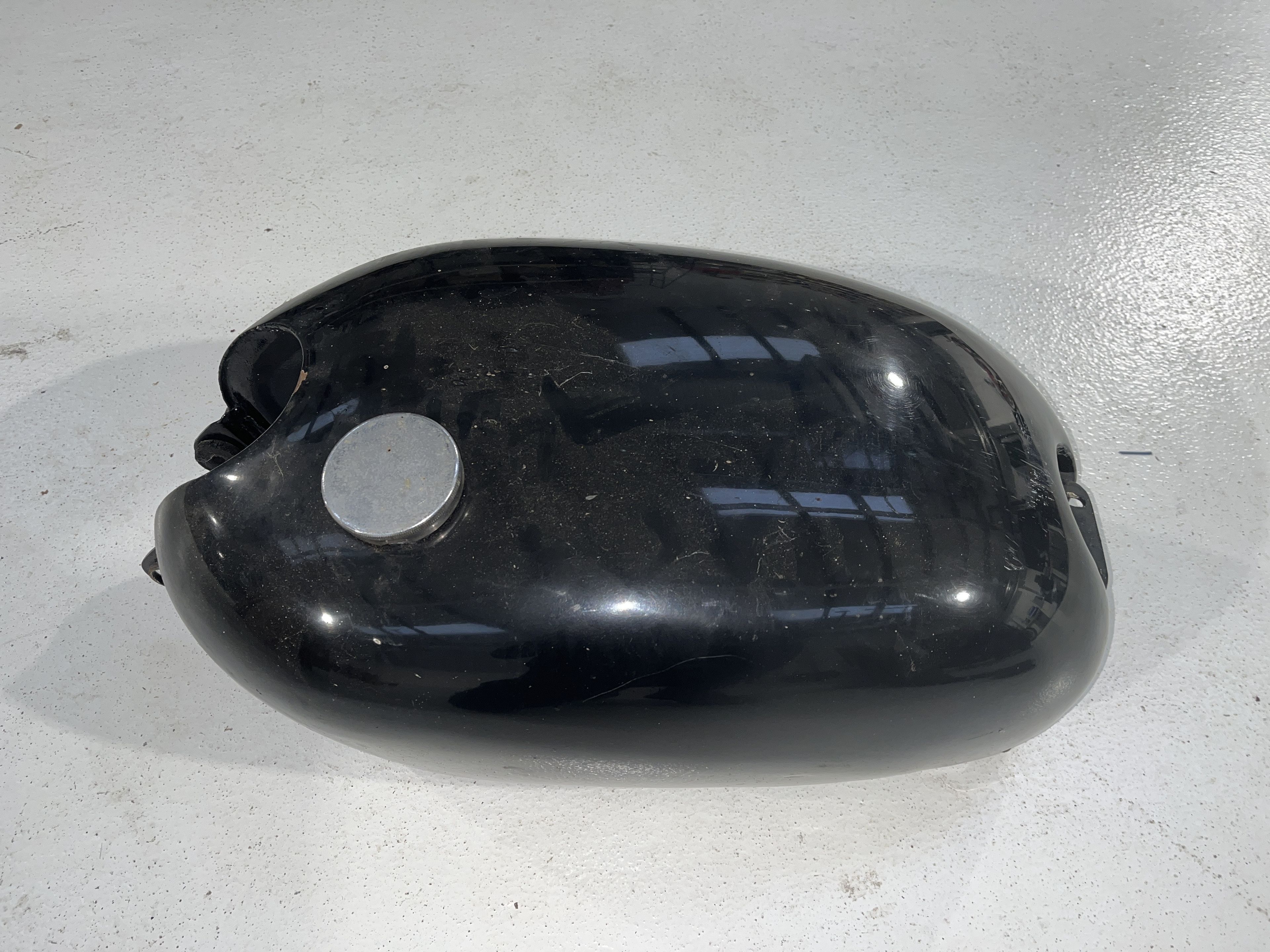 Bonhams Cars : A rare Vincent Series-D type petrol tank ((3))