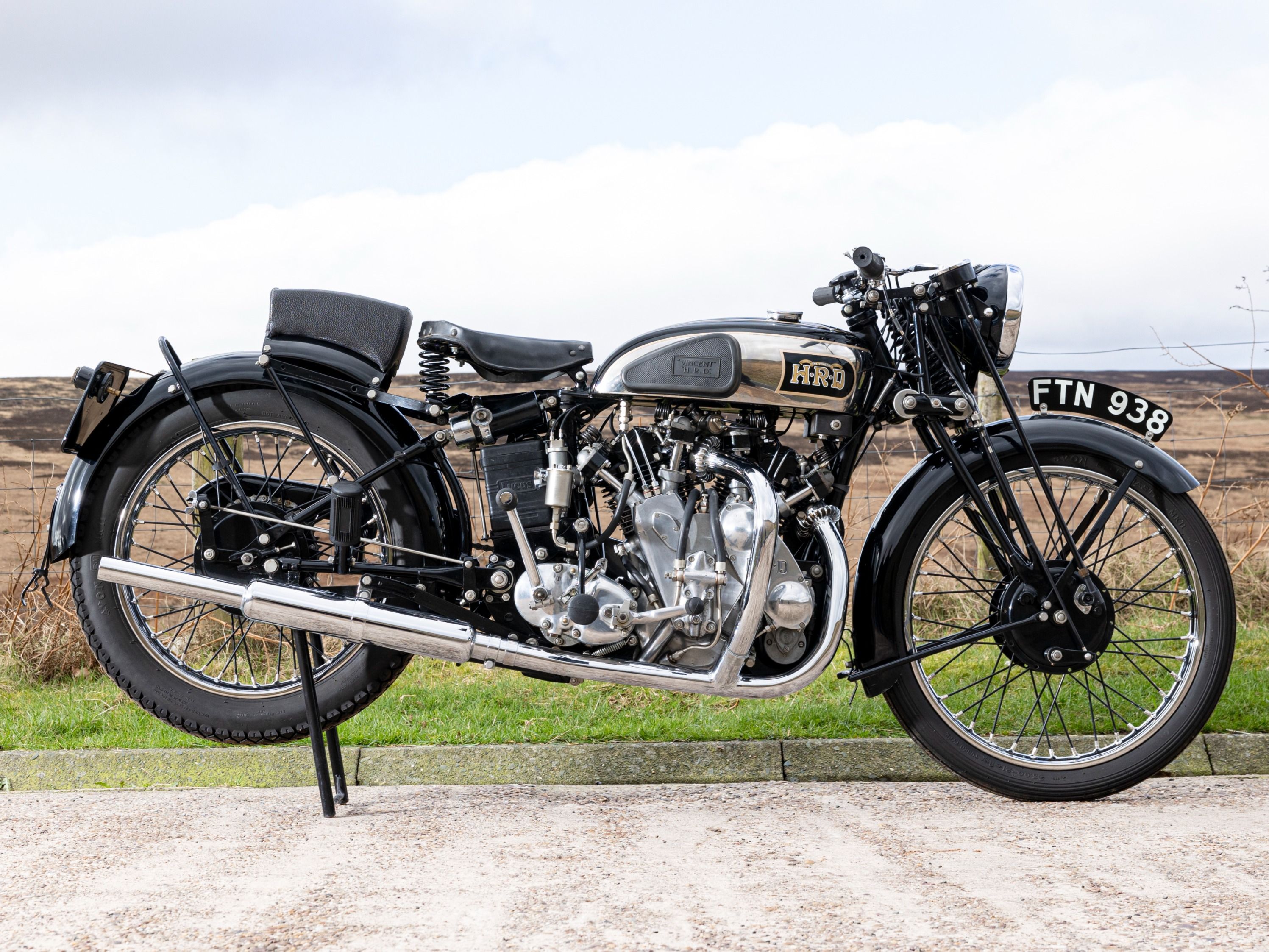 Bonhams Cars : 1938 Vincent-HRD 998cc Rapide Series-A Frame no. DV1476 ...