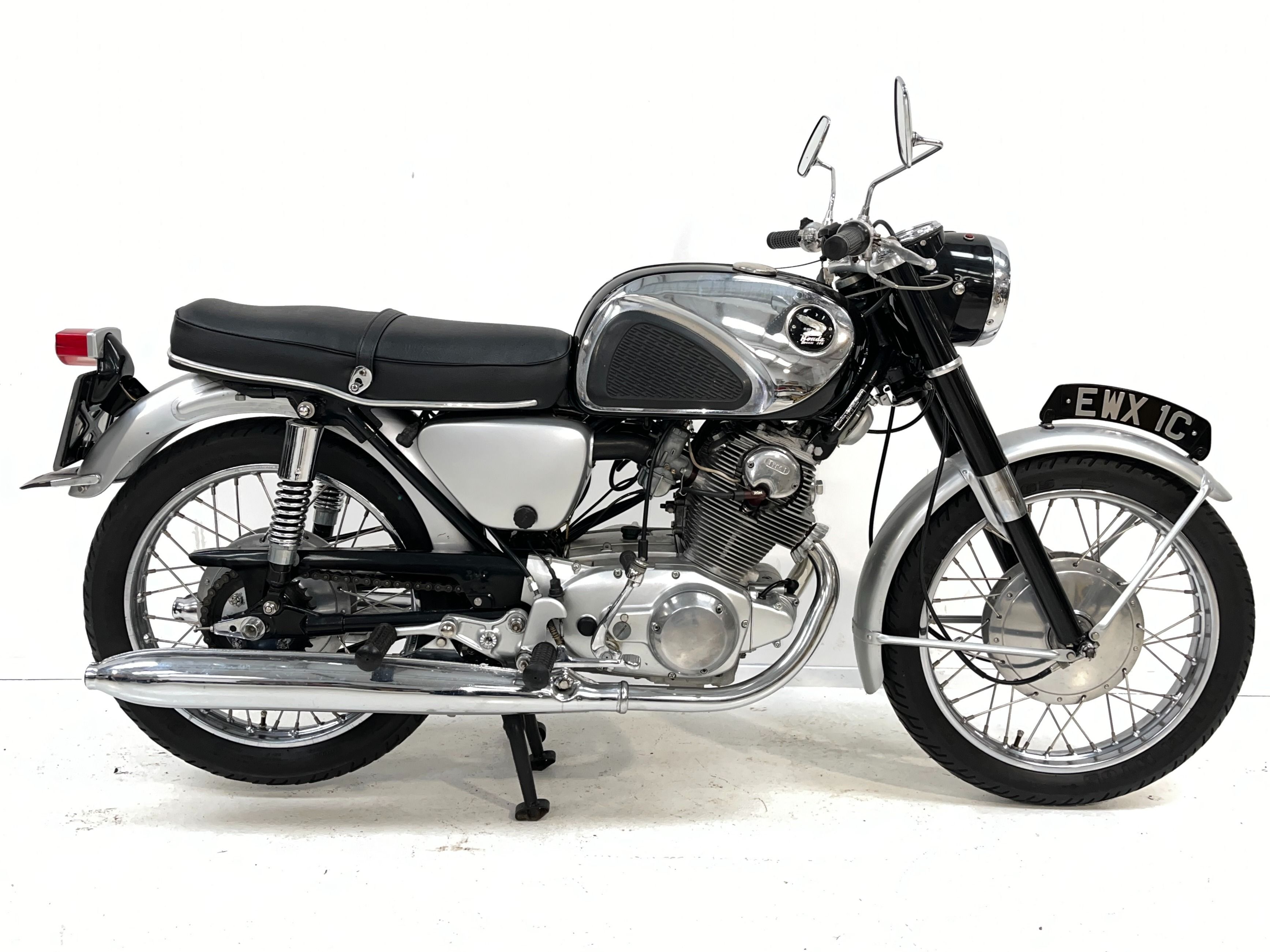 Bonhams Cars : 1965 Honda 305cc CB77 Frame no. CB77-102249 Engine no ...