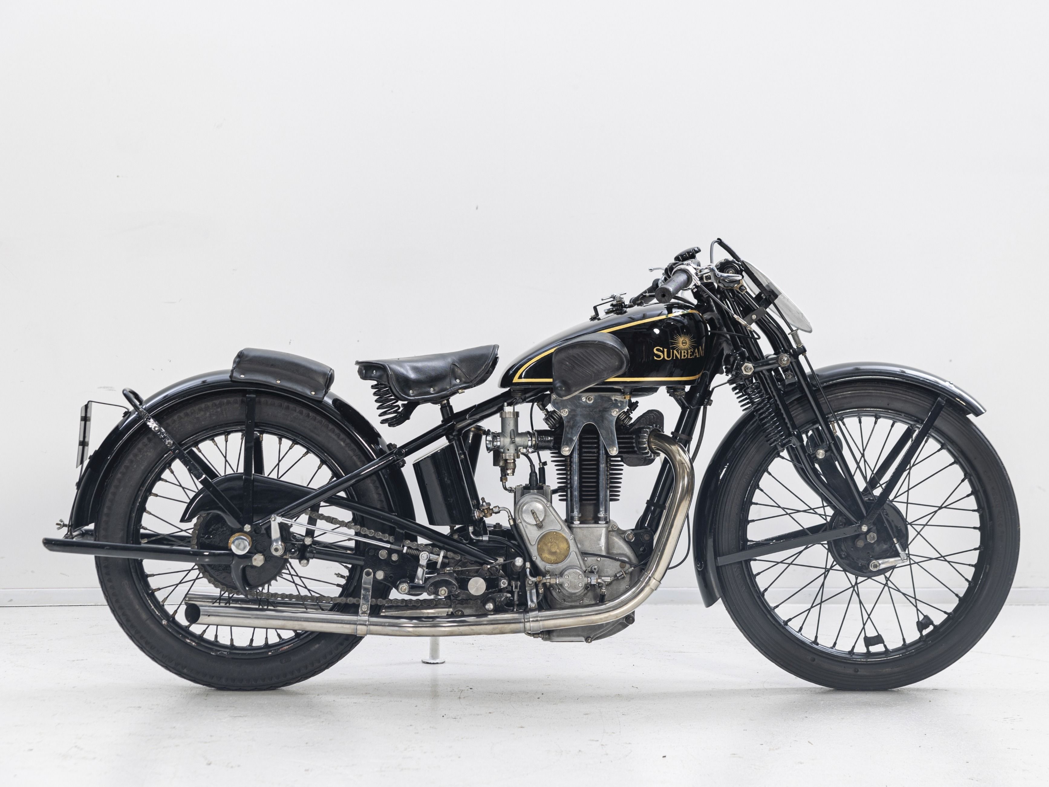 Bonhams Cars : Ex-works; H J 'Bert' Bacon 1930 Senior TT; Les Newman ...