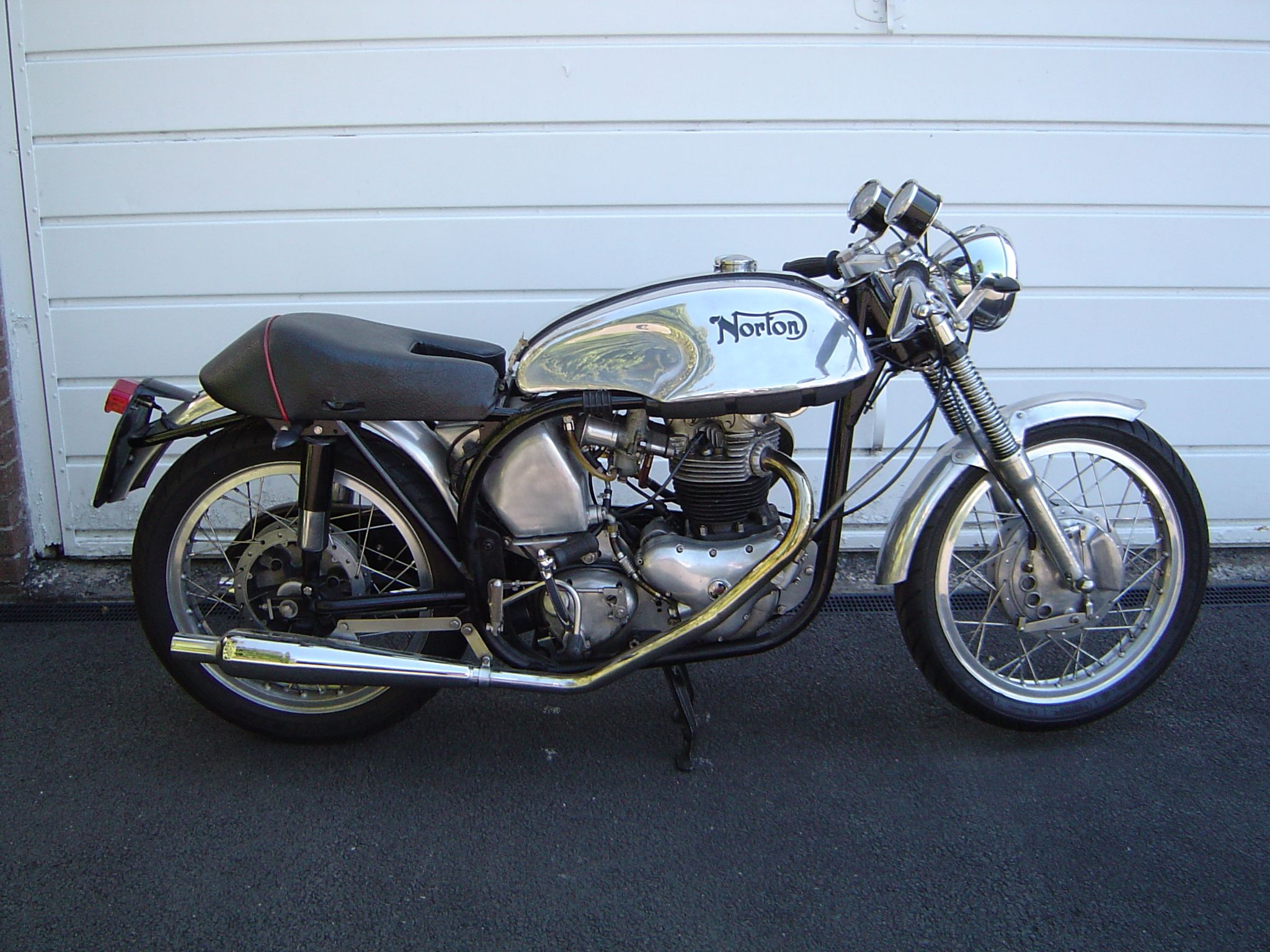 Bonhams Cars : c.1969 Norton 745cc Atlas Café Racer Frame no. J122 ...