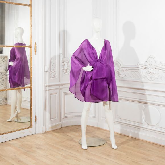 Bonhams Cornette de Saint Cyr : Philippe VENET, collection Haute Couture, circa 1990. Robe du ...