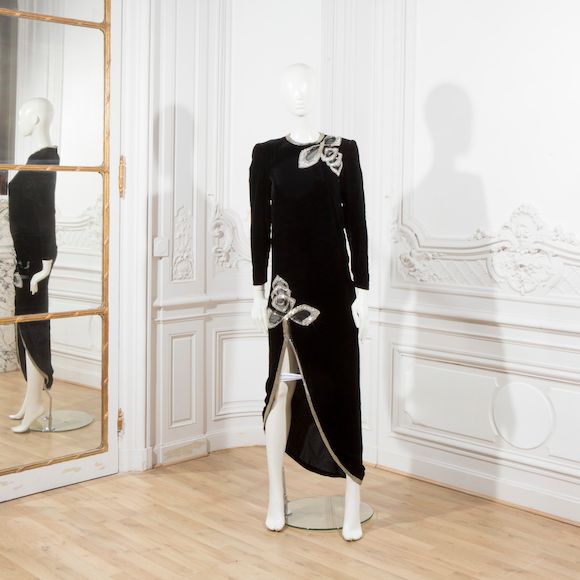 Bonhams Cornette de Saint Cyr : Pierre BALMAIN, collection Haute ...