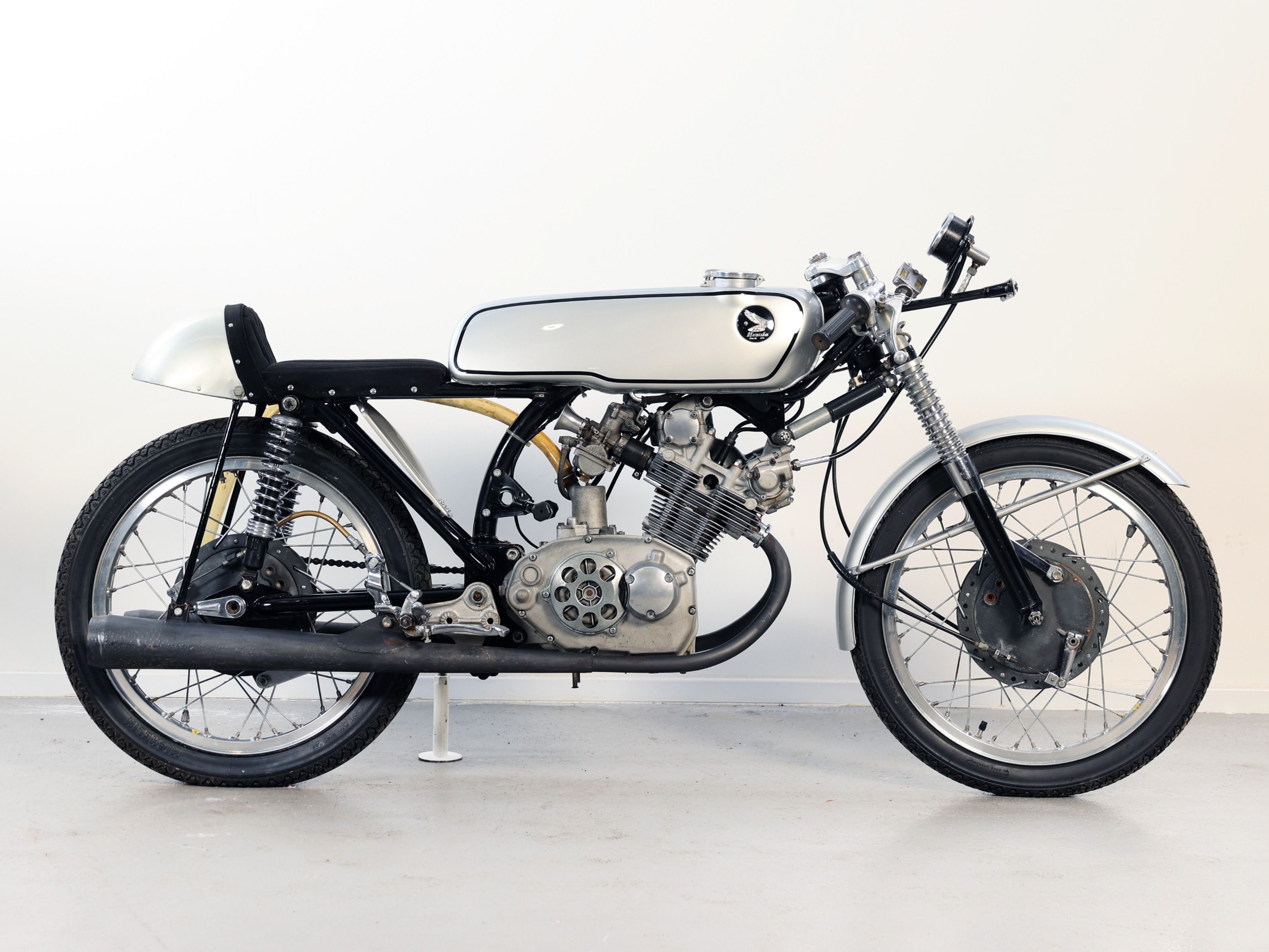 Bonhams Cars : 1962 Honda 125c CR93 Racing Motorcycle Frame no. 0106 ...