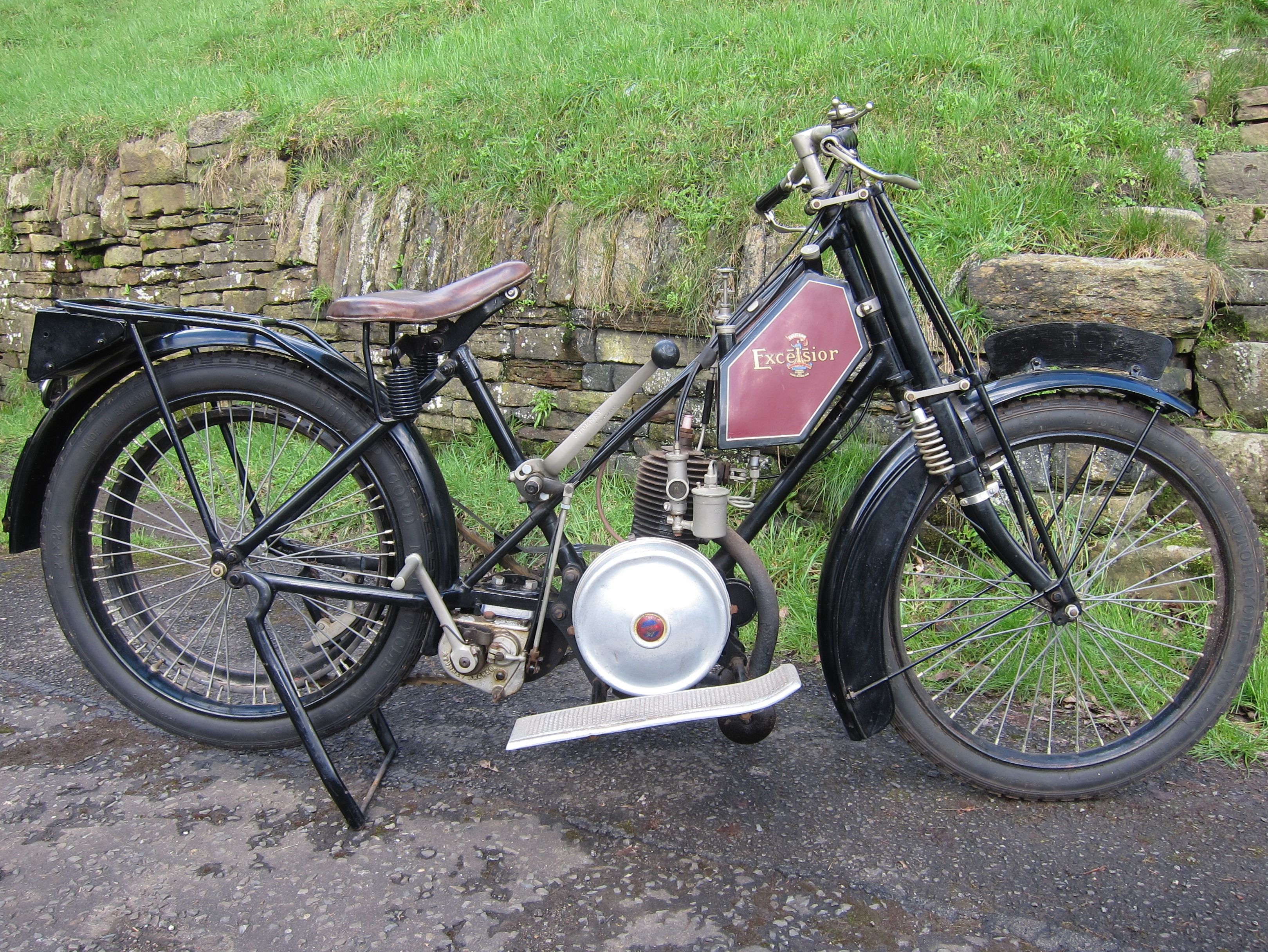 Bonhams Cars : 1921 EXCELSIOR 250cc LADIES MODEL Frame no. 100 Engine ...