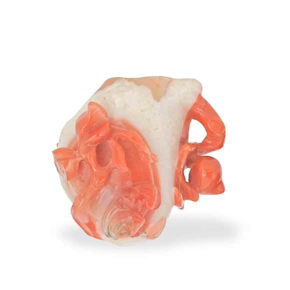 Bonhams : A RED AND WHITE CARNELIAN AGATE 'TREE TRUNK' WASHER 18th century