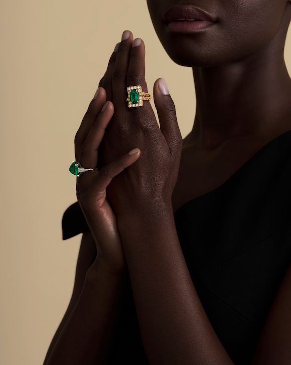 Bonhams Cornette de Saint Cyr : MAUBOUSSIN BAGUE EMERAUDE ET DIAMANTS