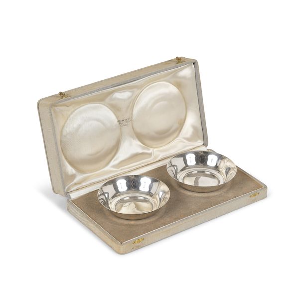 Bonhams Cornette de Saint Cyr : HERMES Paris. Paire de peites coupes en ...