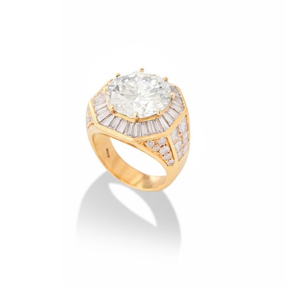 Bonhams : DIAMOND DRESS RING