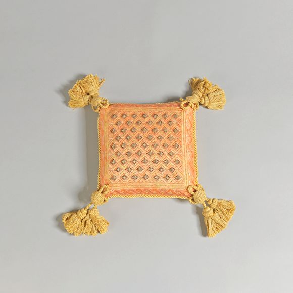 Bonhams : Joyce Petschek 'Wedding Ring' cushion