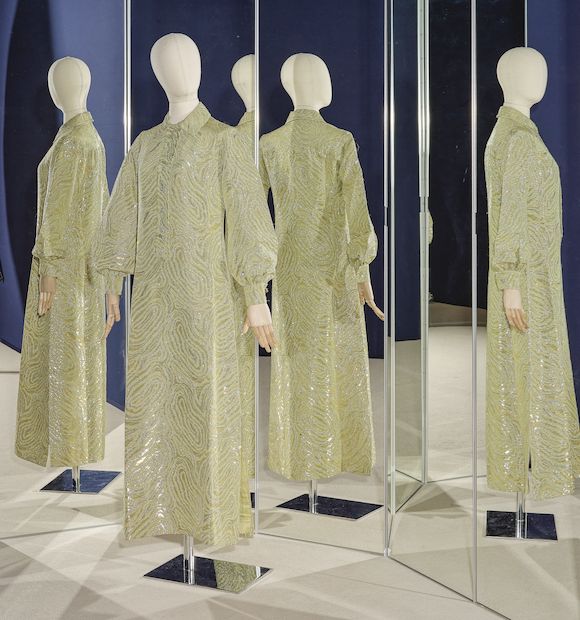 Bonhams Cornette de Saint Cyr : SAINT LAURENT Rive Gauche, collection ...