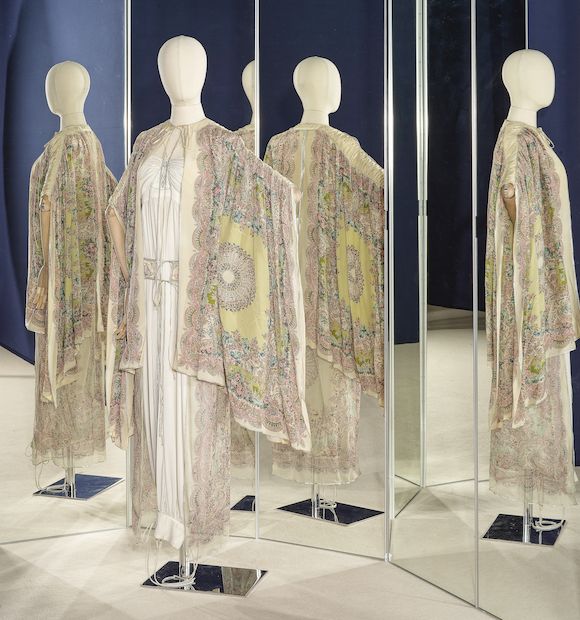 Bonhams Cornette de Saint Cyr : BILL GIBB, collection Prêt à Porter ...