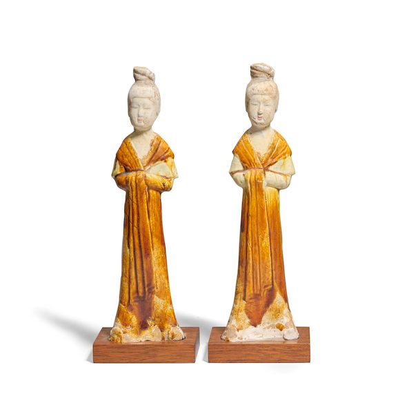 Bonhams : A PAIR OF AMBER-GLAZED COURT LADIES Tang Dynasty (4)