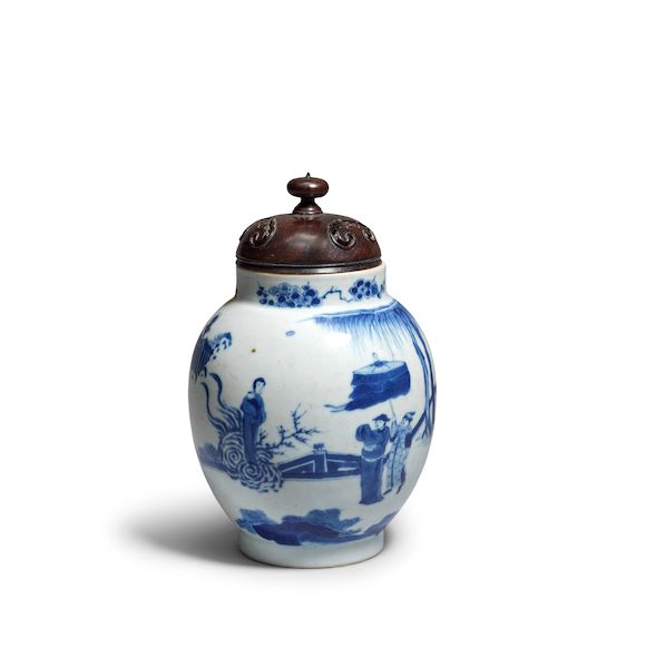 Bonhams : A BLUE AND WHITE 'GUANYIN SONGZI' OVOID JAR Chongzhen (2)