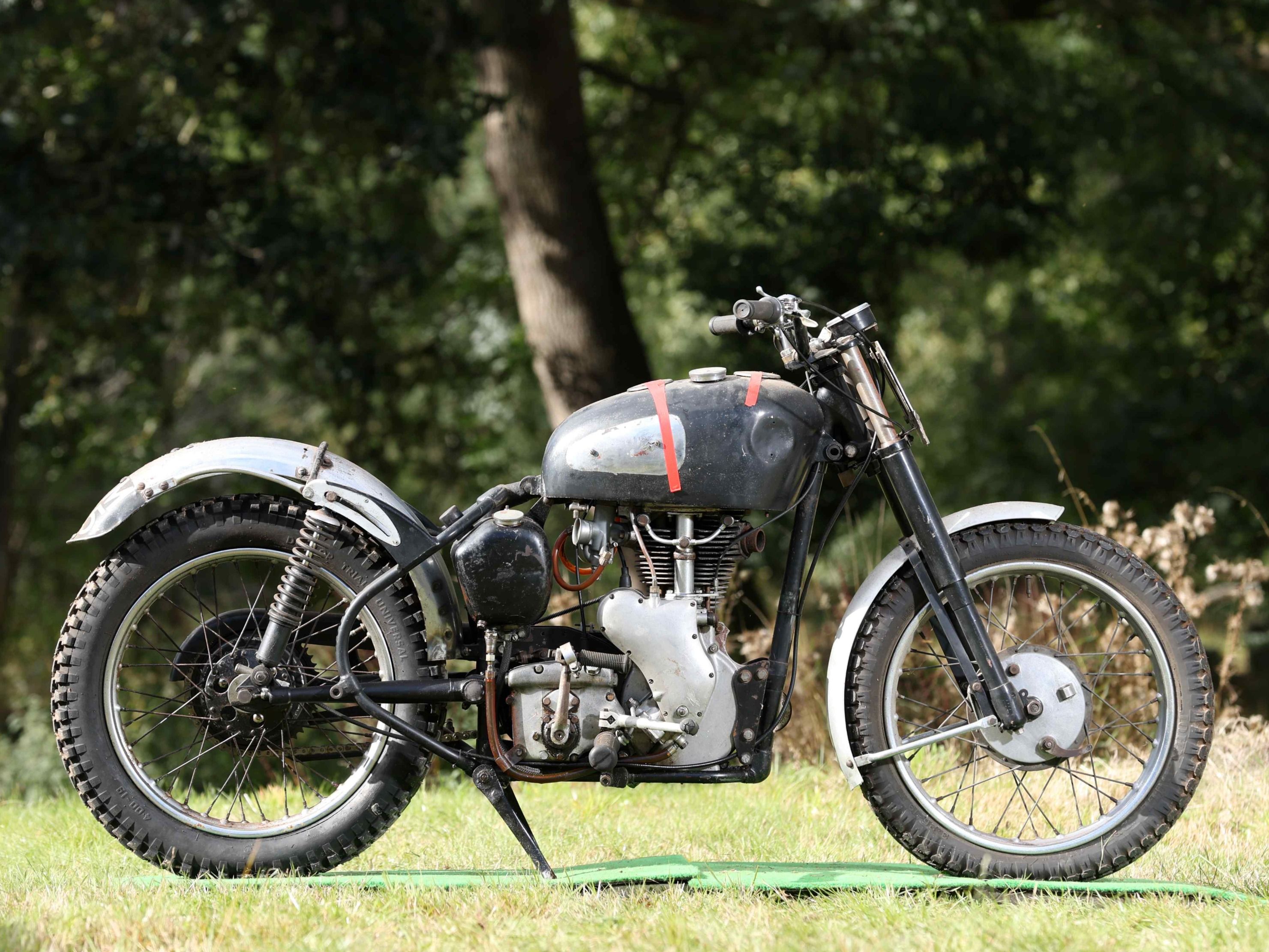 Bonhams Cars : c.1957 Velocette 349cc Viper Frame no. RS10291 Engine no ...