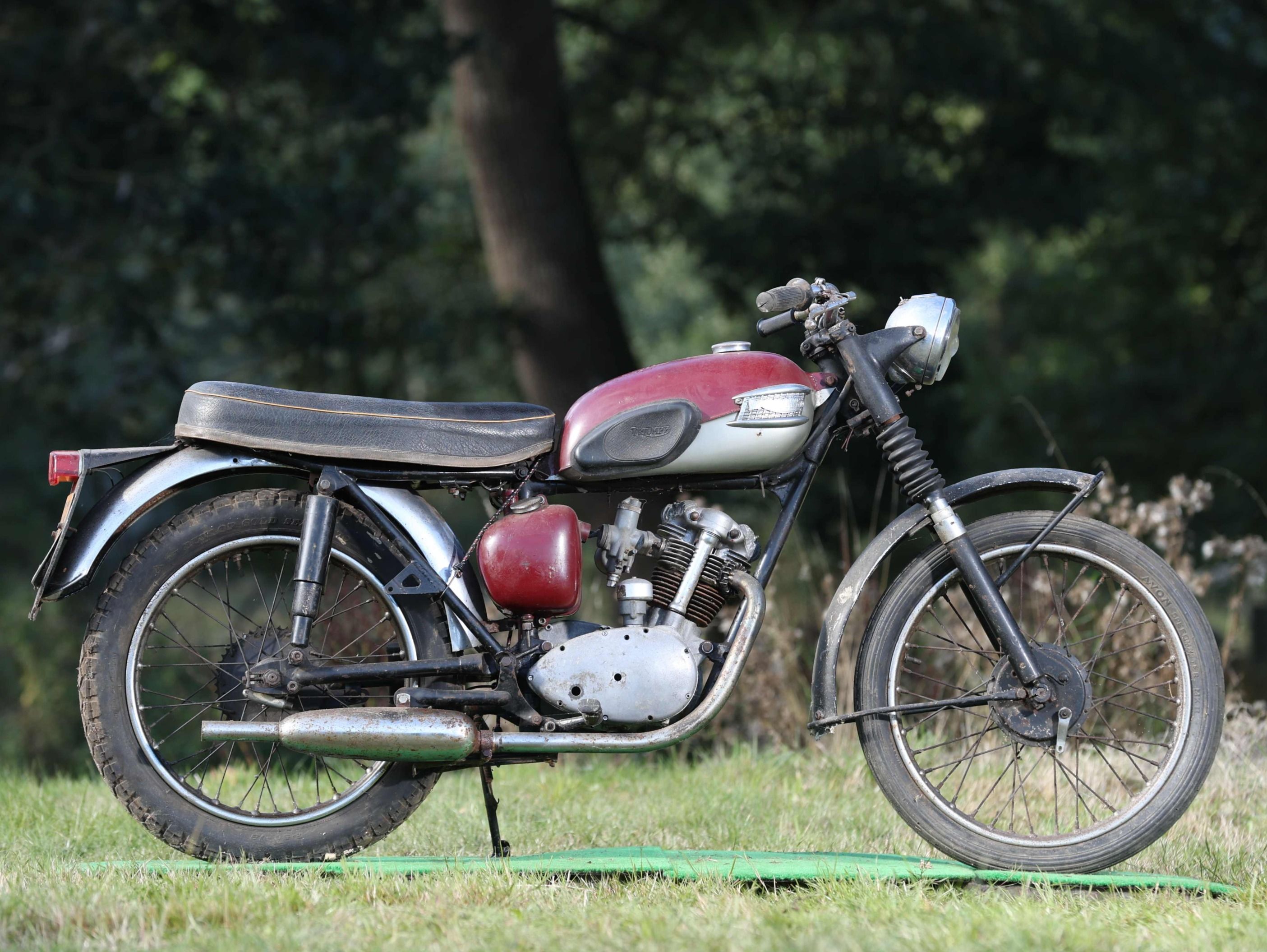 Bonhams Cars : 1962 Triumph 199cc Tiger Cub Frame no. T85115 Engine no ...