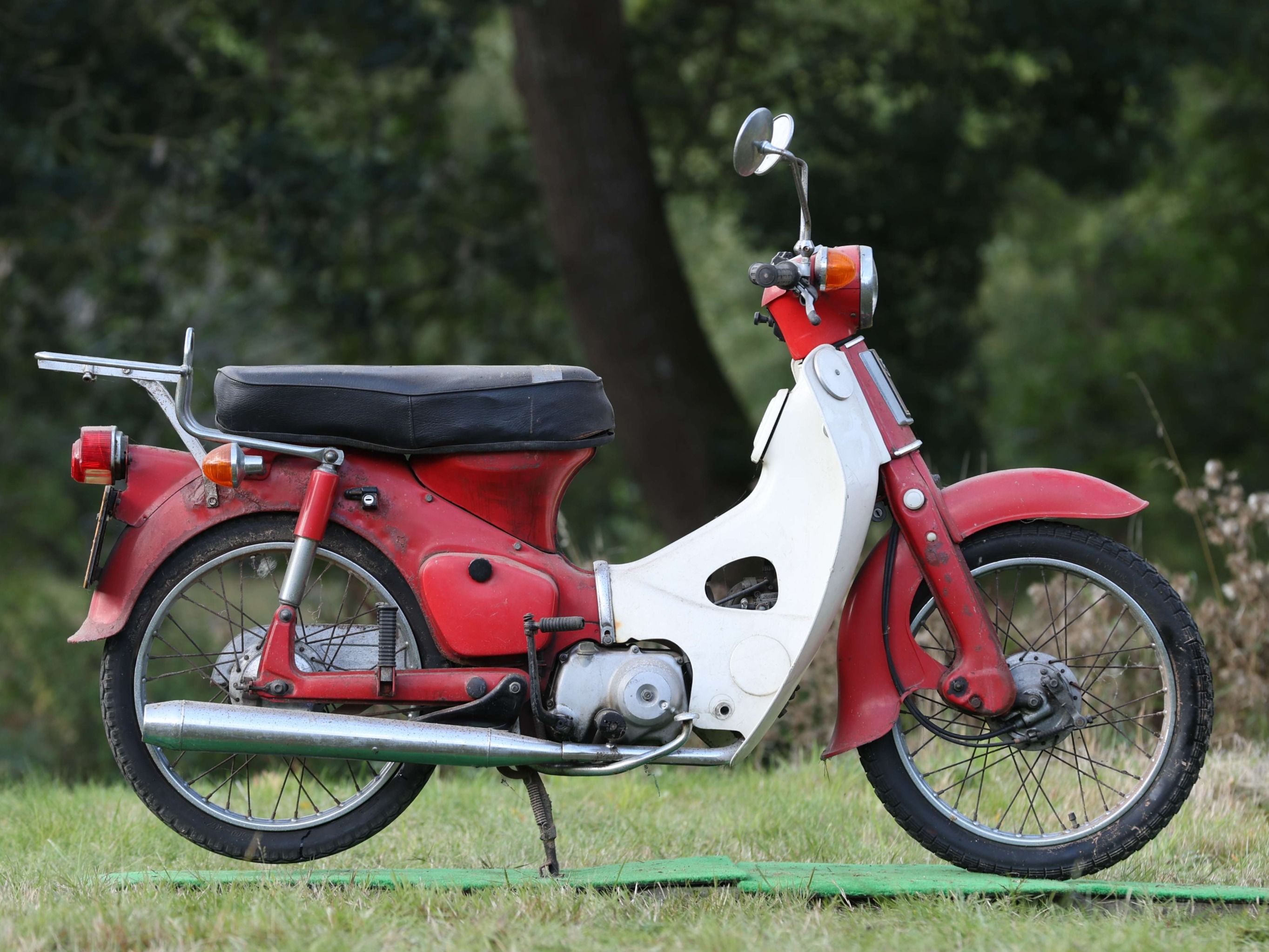 Bonhams Cars : 1981 Honda 49cc C50 Cub Frame no. C50-6297214 Engine no ...
