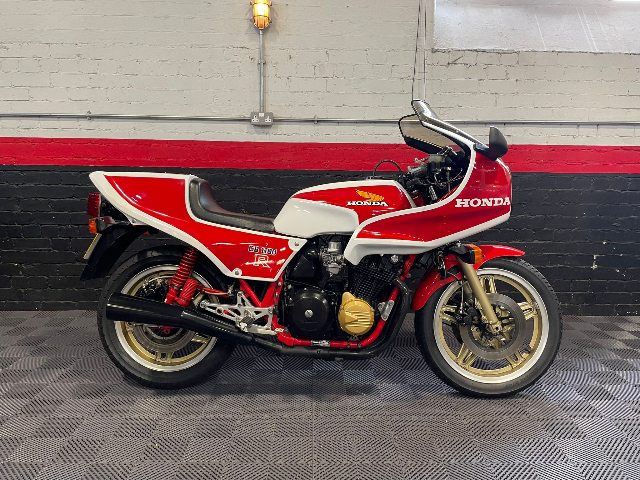 Bonhams Cars : 1982 Honda CB1100R-B Frame no. SC08 2001204 Engine no ...