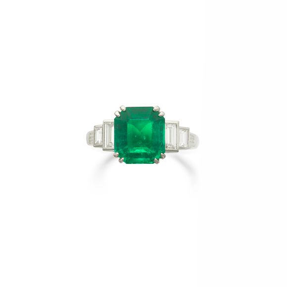 Bonhams : EMERALD AND DIAMOND RING