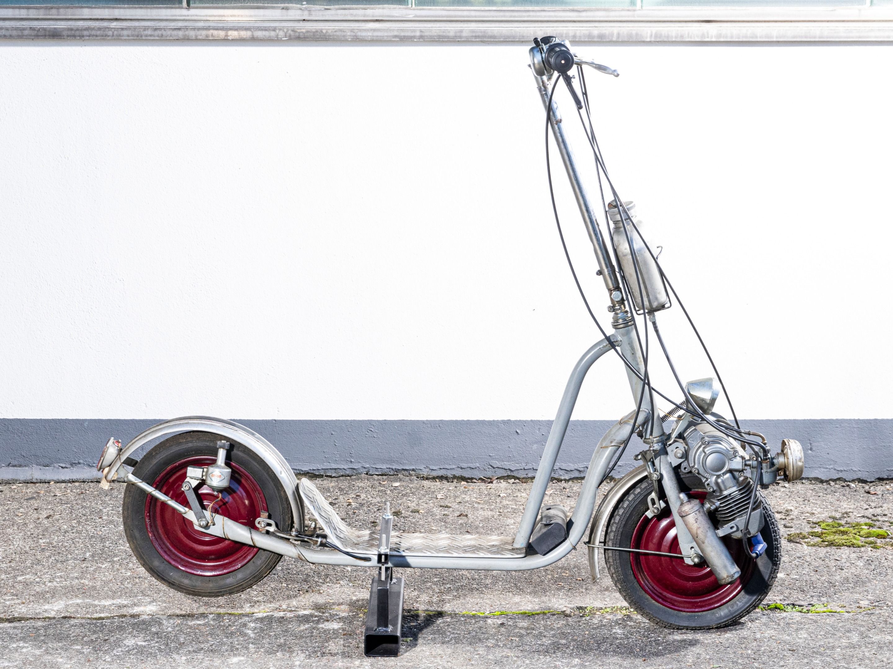 Bonhams Cars : Unidentified Motor Scooter Frame no. unable to locate ...
