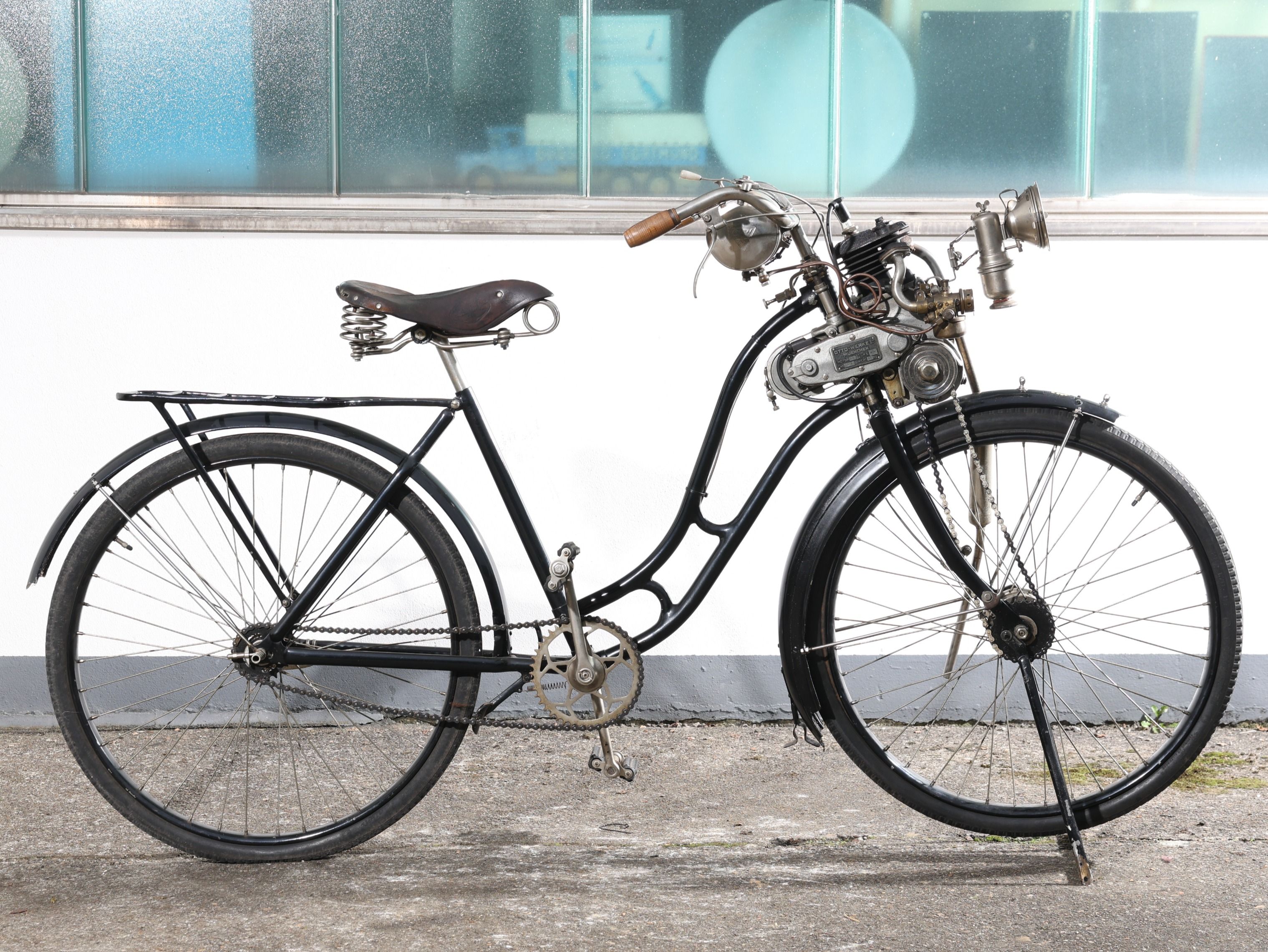 Bonhams Cars : c.1923 Flottweg 119cc Cycle Motor & Ladies' Bicycle ...