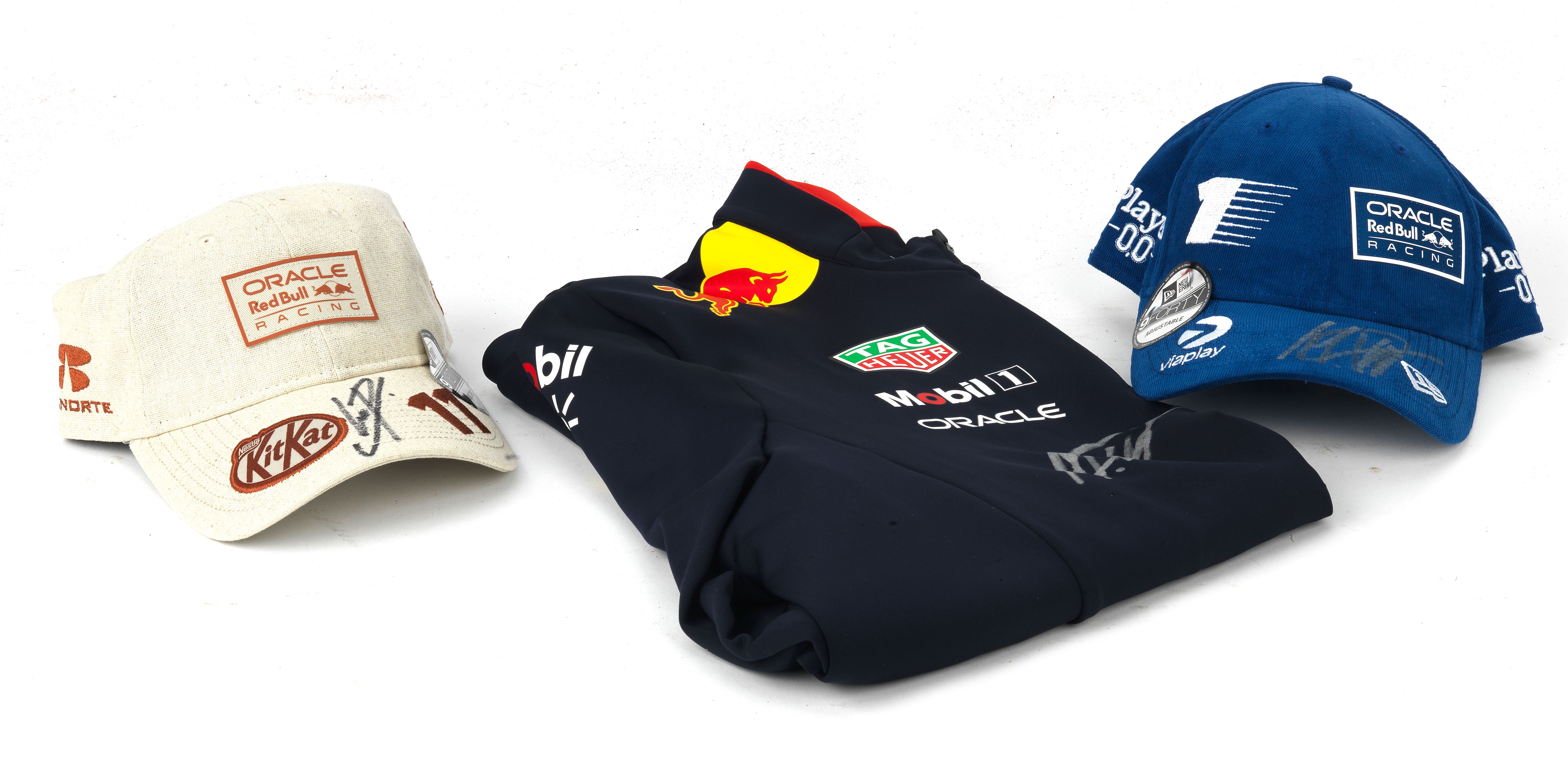 Bonhams Cars : An Oracle Red Bull Racing midlayer and two caps signed ...
