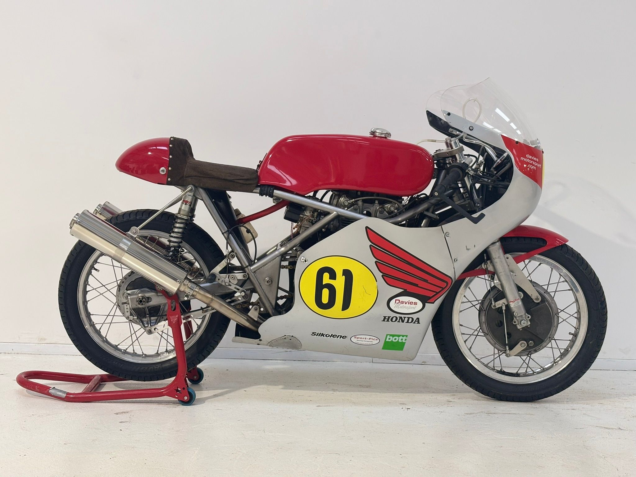Bonhams Cars : DMS 'Drixton' Honda 500T RR Racing Motorcycle Frame no ...