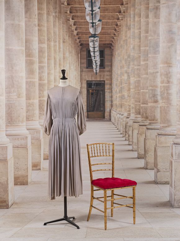 Bonhams Cornette de Saint Cyr : Grès, collection Haute Couture, circa 1946. Robe de jour en ...