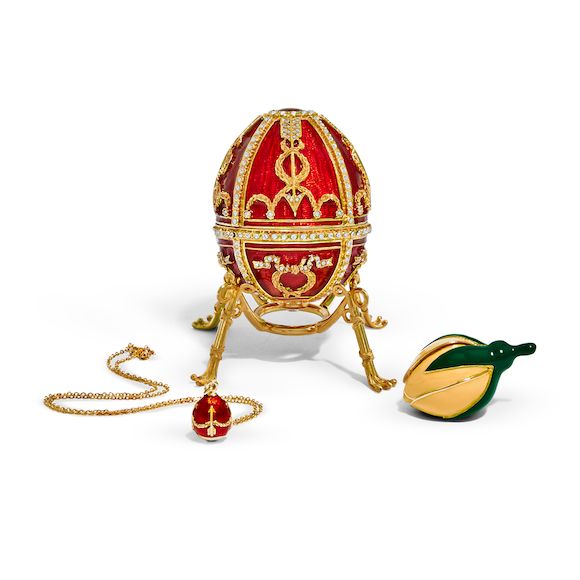 Bonhams : FABERGÉ: an enamelled metal replica of the 'Rosebud' Imperial ...
