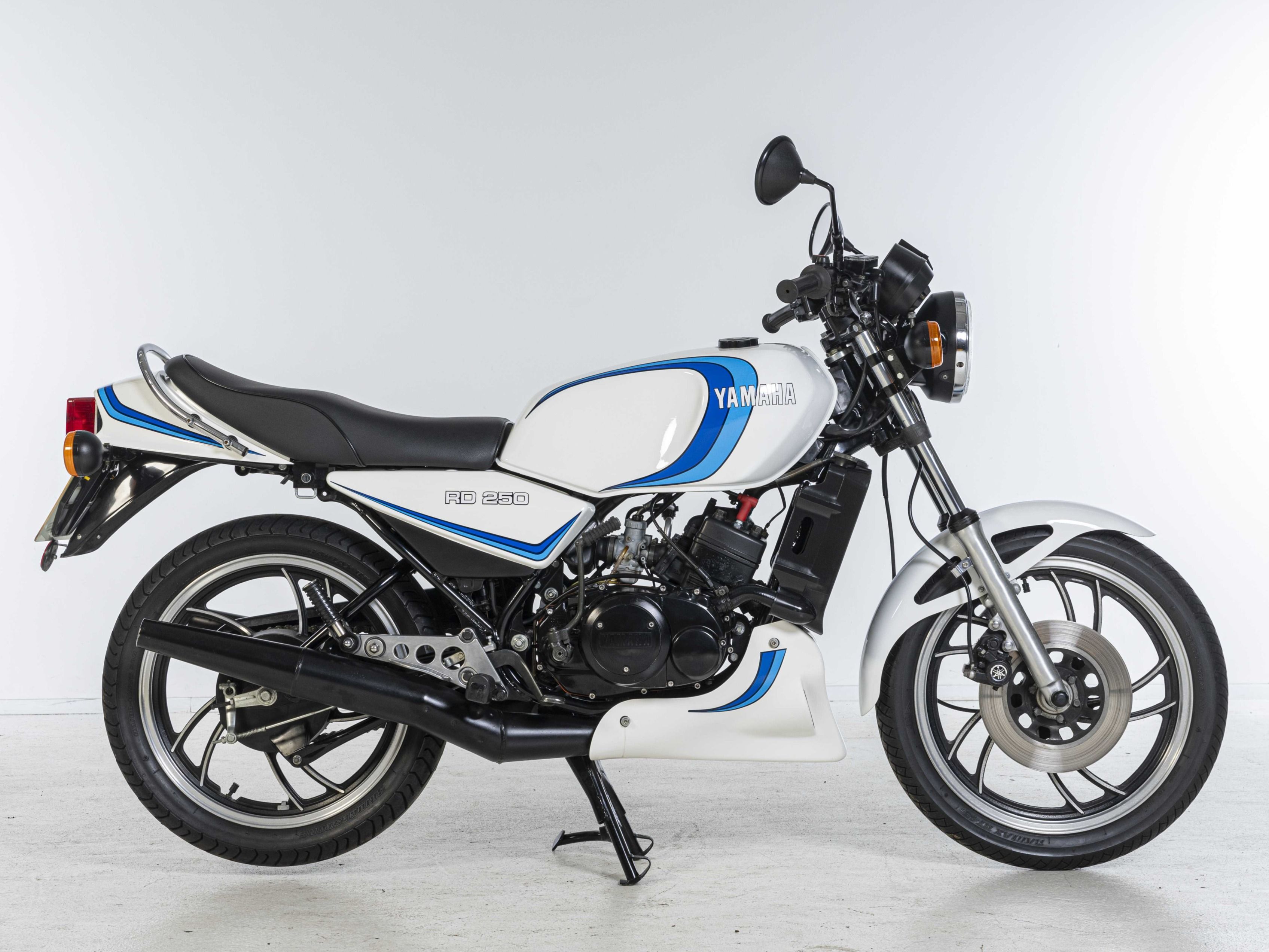 Bonhams Cars : 1980 Yamaha RD250LC Frame no. *4L1-004857* Engine no ...