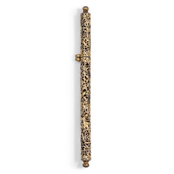 Bonhams : A GOLD-DAMASCENED RETICULATED 'DRAGON' CYLINDRICAL CASE AND ...