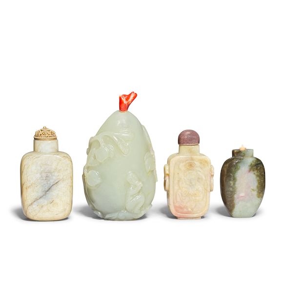 Bonhams : FOUR JADE SNUFF BOTTLES Late Qing Dynasty (7)