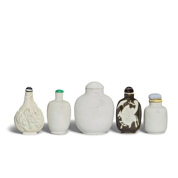 Bonhams : FIVE WHITE AND CREAM-GLAZED SNUFF BOTTLES 19th century (10)