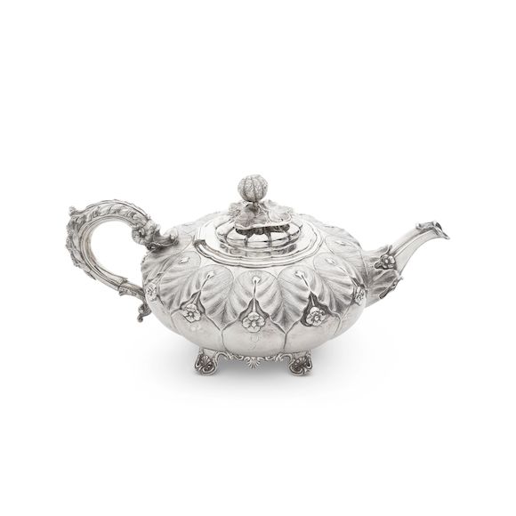 Bonhams : A George IV Irish silver tea pot James Fray, Dublin 1828