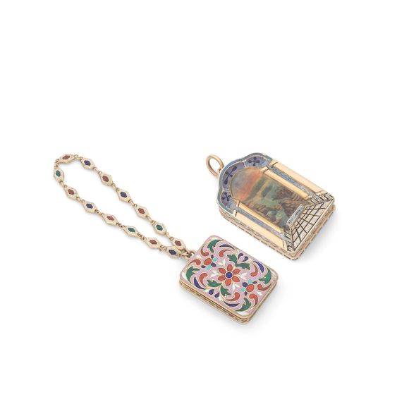 Bonhams : A 19th century French gold and enamel vinaigrette makers mark ...