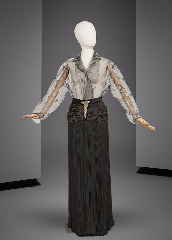 Bonhams Cornette de Saint Cyr : Chloé, collection Prêt-à-Porter, circa ...