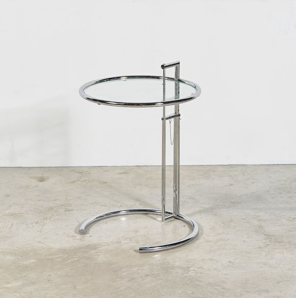 Bonhams Cornette de Saint Cyr : EILEEN GRAY (1878-1976) Table d'appoint ...