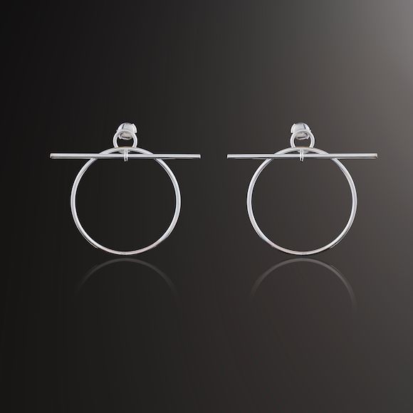 Bonhams Cornette de Saint Cyr : Hermès Paris. Boucles d'oreilles Loop ...