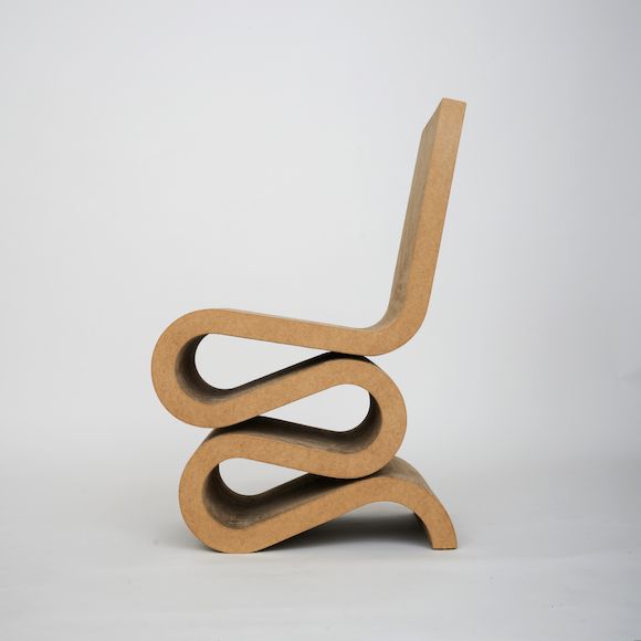 Bonhams Cornette de Saint Cyr : FRANK GEHRY (1929) Chaise Wiggle de la ...