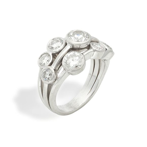 Bonhams : BOODLES: 'RAINDANCE' DIAMOND RING