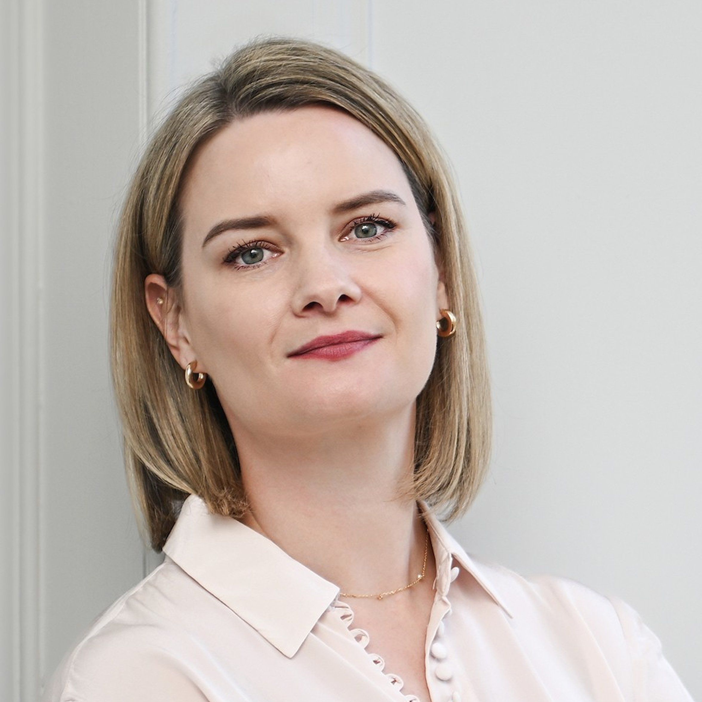 Bonhams : Patricia Byott